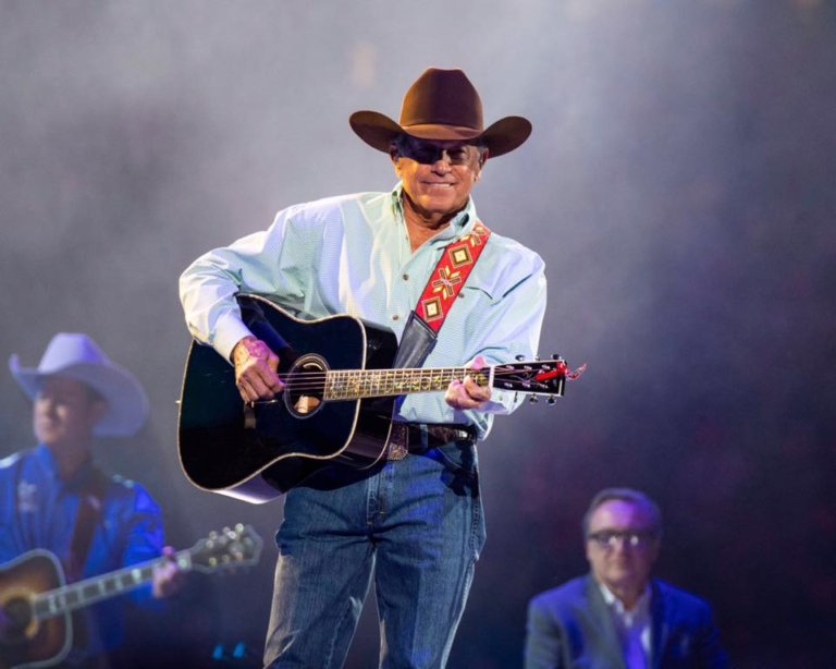 With Just Three Chords and a Weathered Texas Voice, George Strait ...